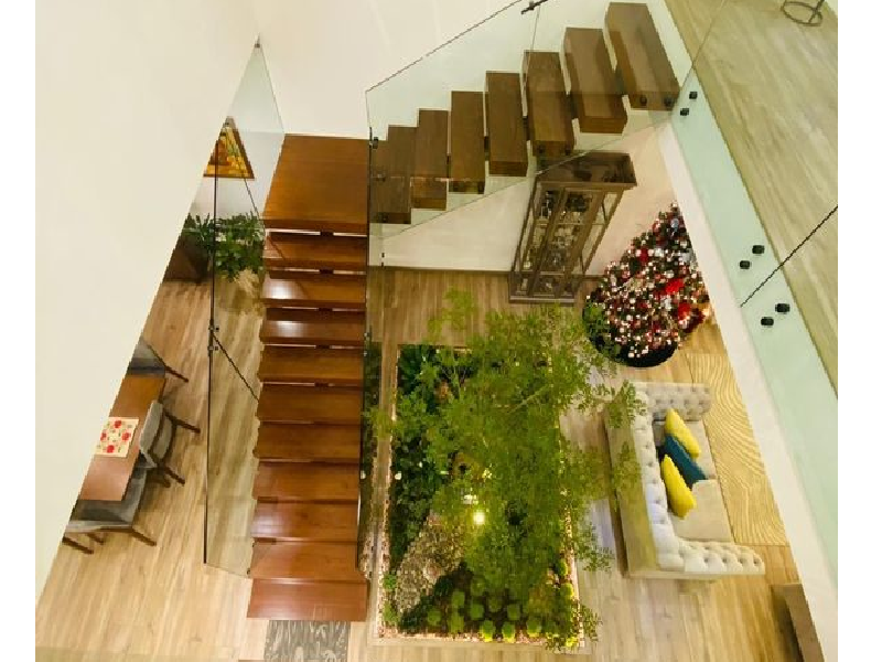 Gradas flotantes Ecuador : ARTEFERRO MAC | Construex